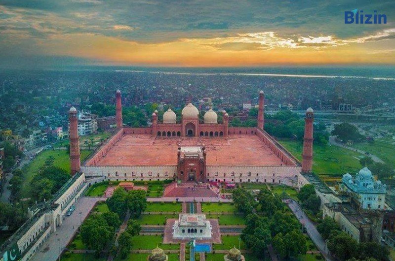 LAHORE TOUR PACKAGE Blizin LAHORE TOUR PACKAGE Blizin